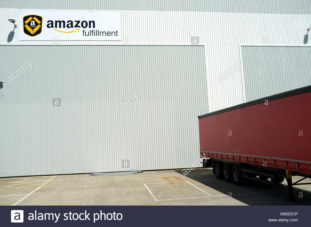 Amazon Warehouse High Resolution Stock Photography and Images - Alamy