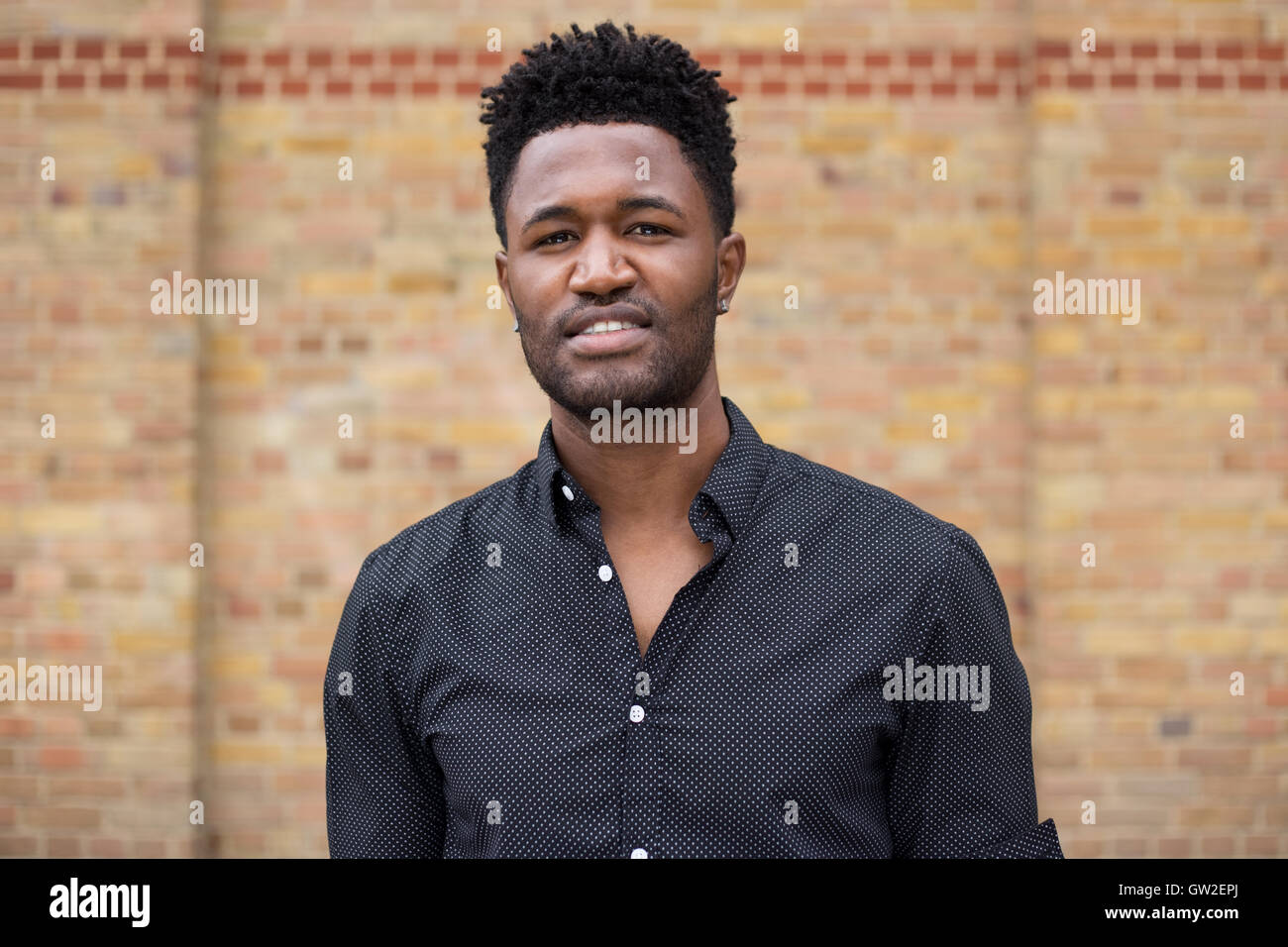 Portrait of an african american man hi-res stock photography and images ...