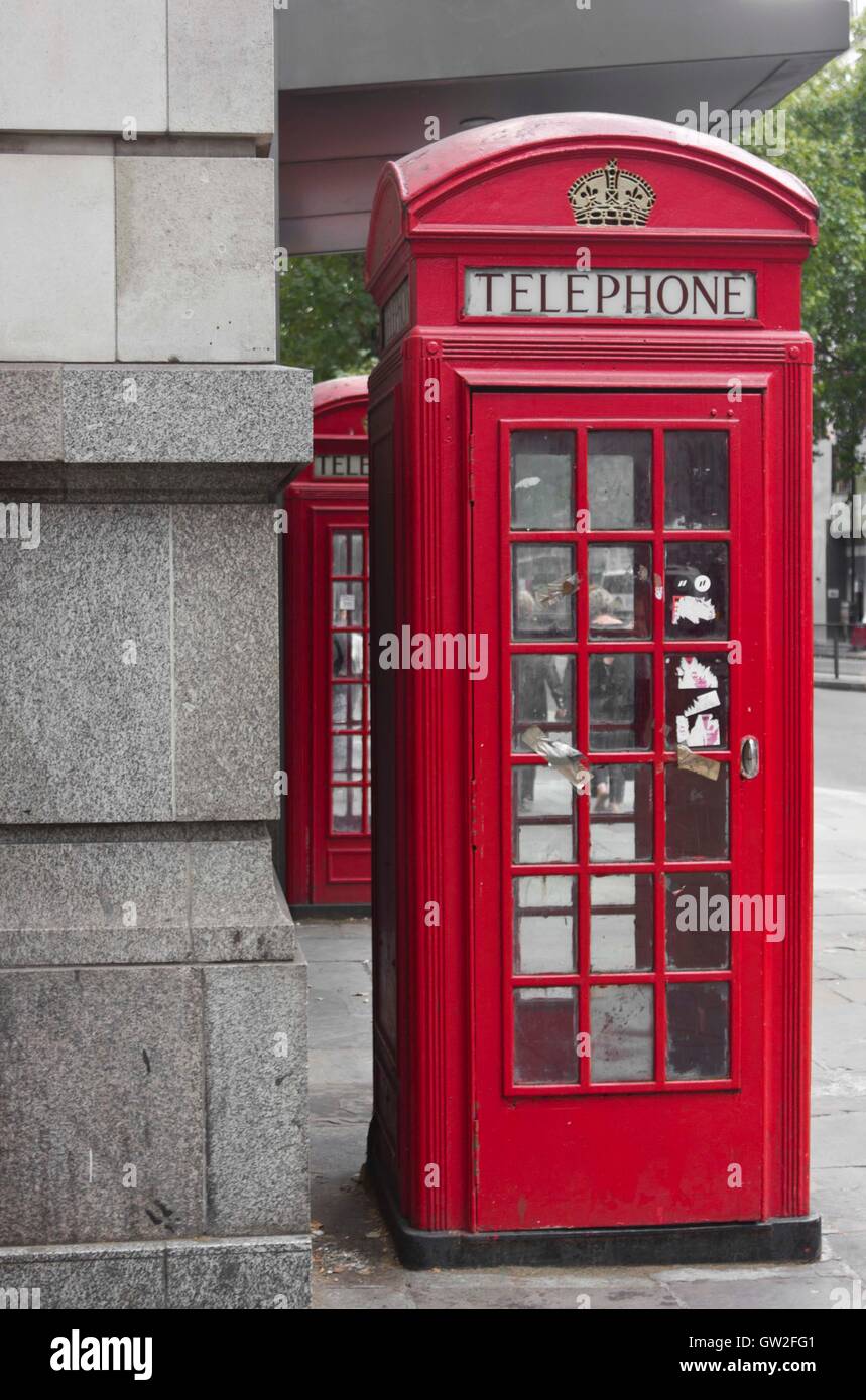 Traditional london call box hi-res stock photography and images - Alamy
