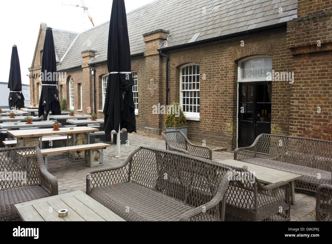 The dial arch pub hi-res stock photography and images - Alamy