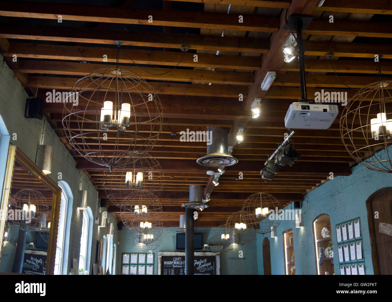 LONDON, UNITED KINGDOM - SEPTEMBER 13 2015: Interior of The Dial Arch ...