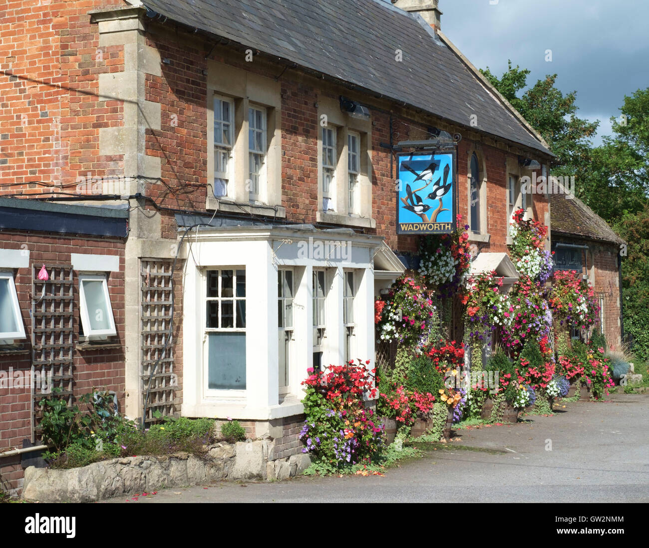 The Three Magpies Pub, Sells Green, Seend, Melksham, Wiltshire Stock ...
