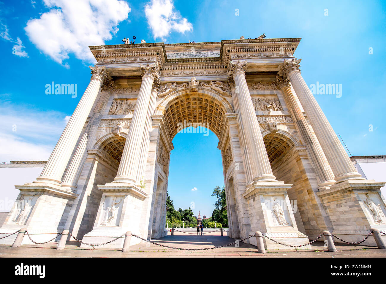 Milan triumph gate hi-res stock photography and images - Alamy