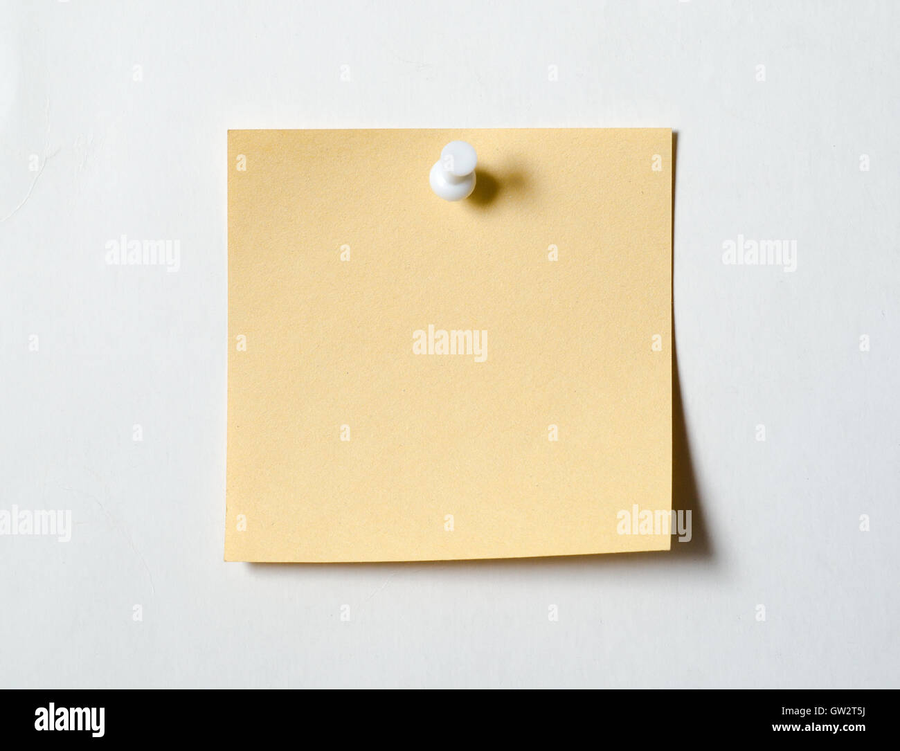 blank note paper with pin Stock Photo - Alamy