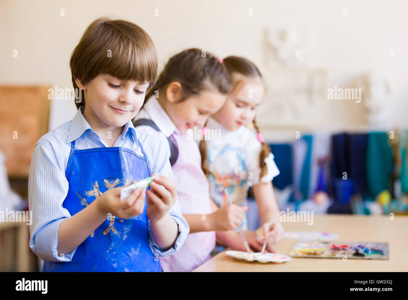 Children drawing and painting Stock Photo - Alamy