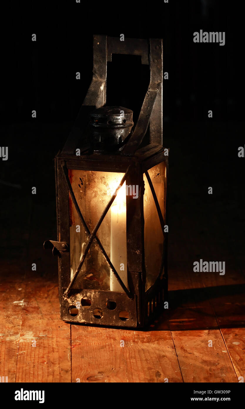 Lighting the lamp hi-res stock photography and images - Alamy
