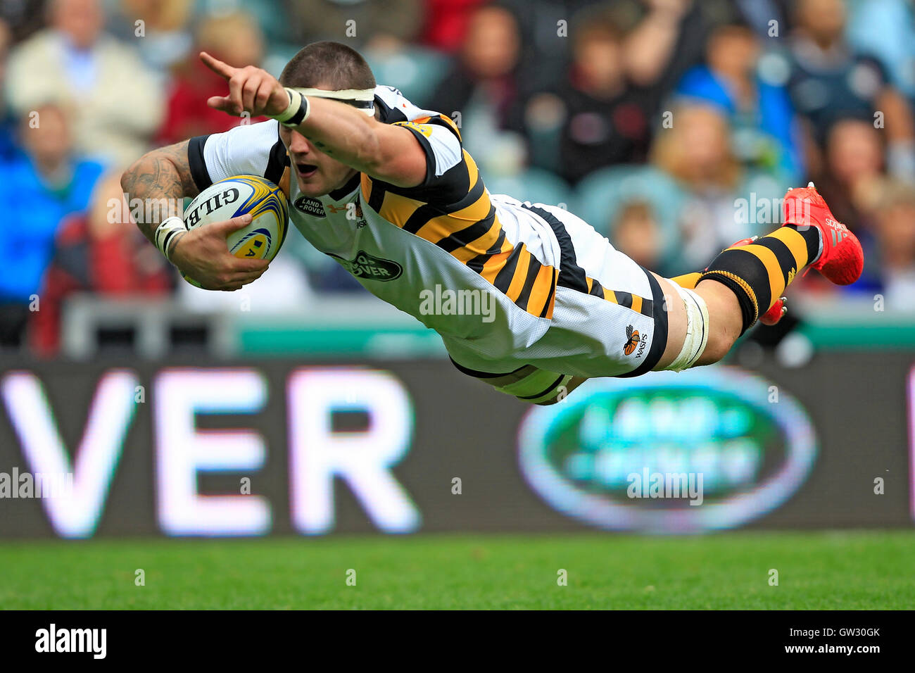 Wasps guy thompson scores hi-res stock photography and images - Alamy