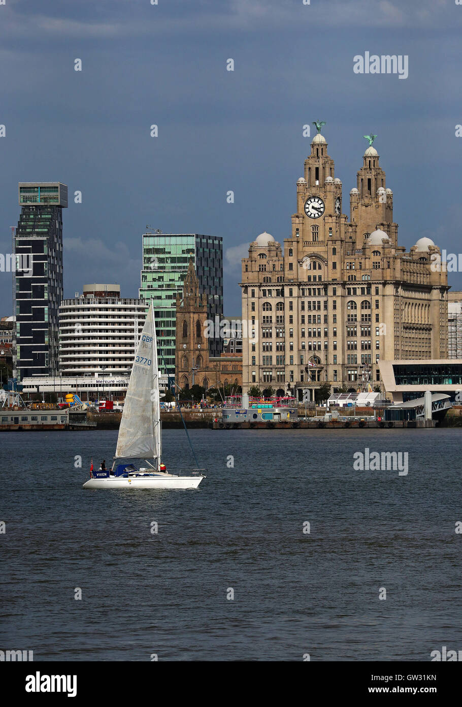 A sailing boat on the River Mersey in Liverpool Stock Photo - Alamy