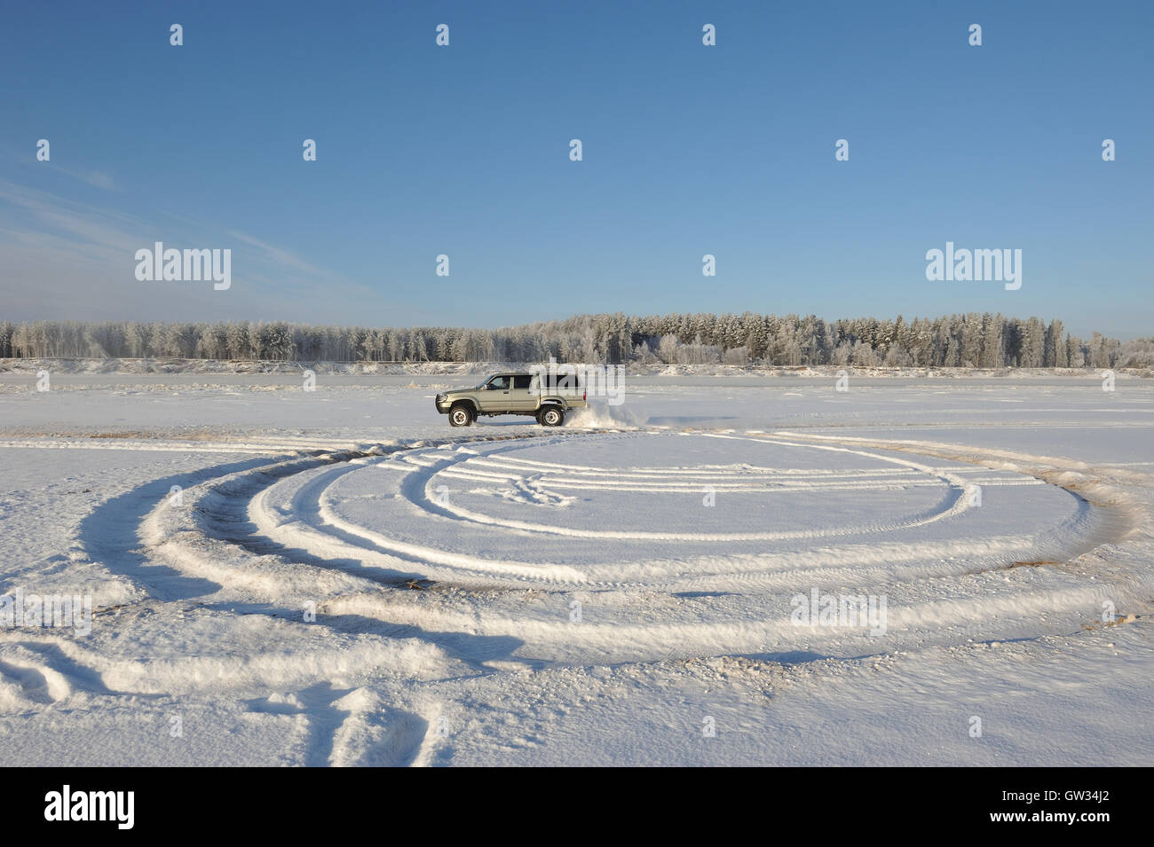 Great Wall Deer pickup driving on snowy river beach Stock Photo - Alamy