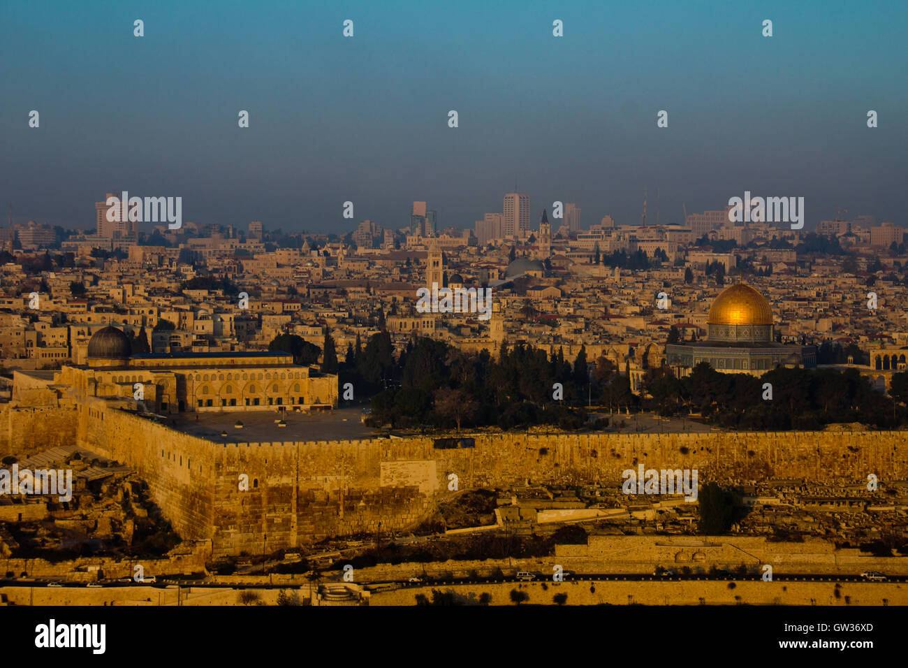 Downtown old jerusalem hi-res stock photography and images - Alamy