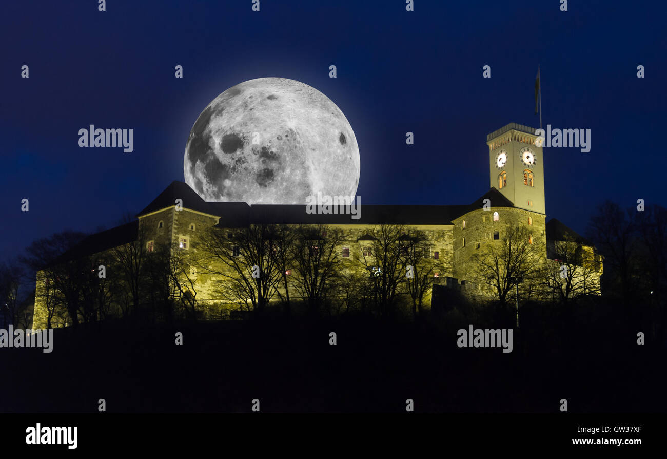 Moon phases hi-res stock photography and images - Alamy