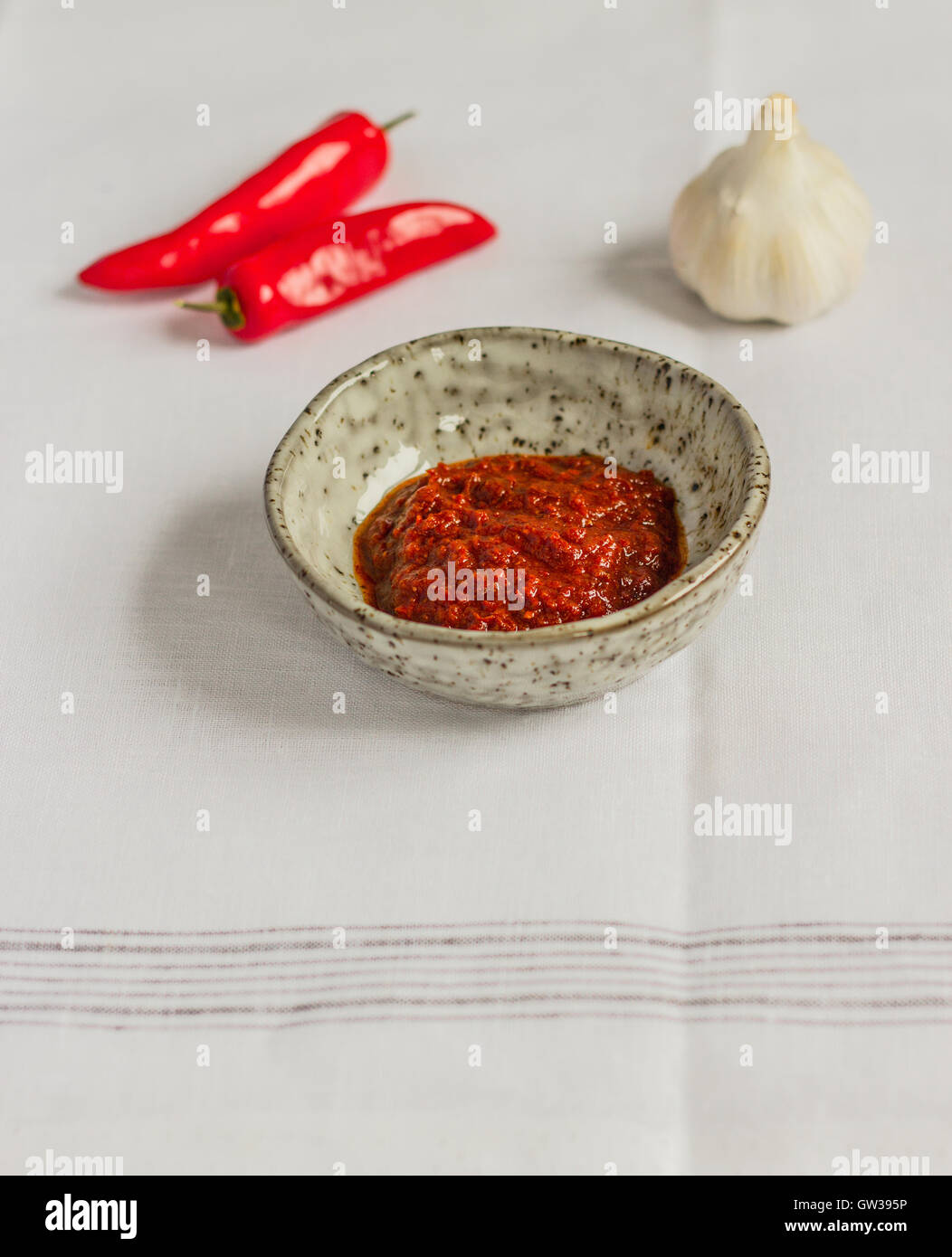 Chilli and Garlic sauce Stock Photo - Alamy
