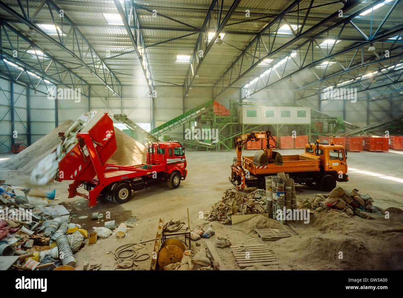 Demolition truck hi-res stock photography and images - Alamy
