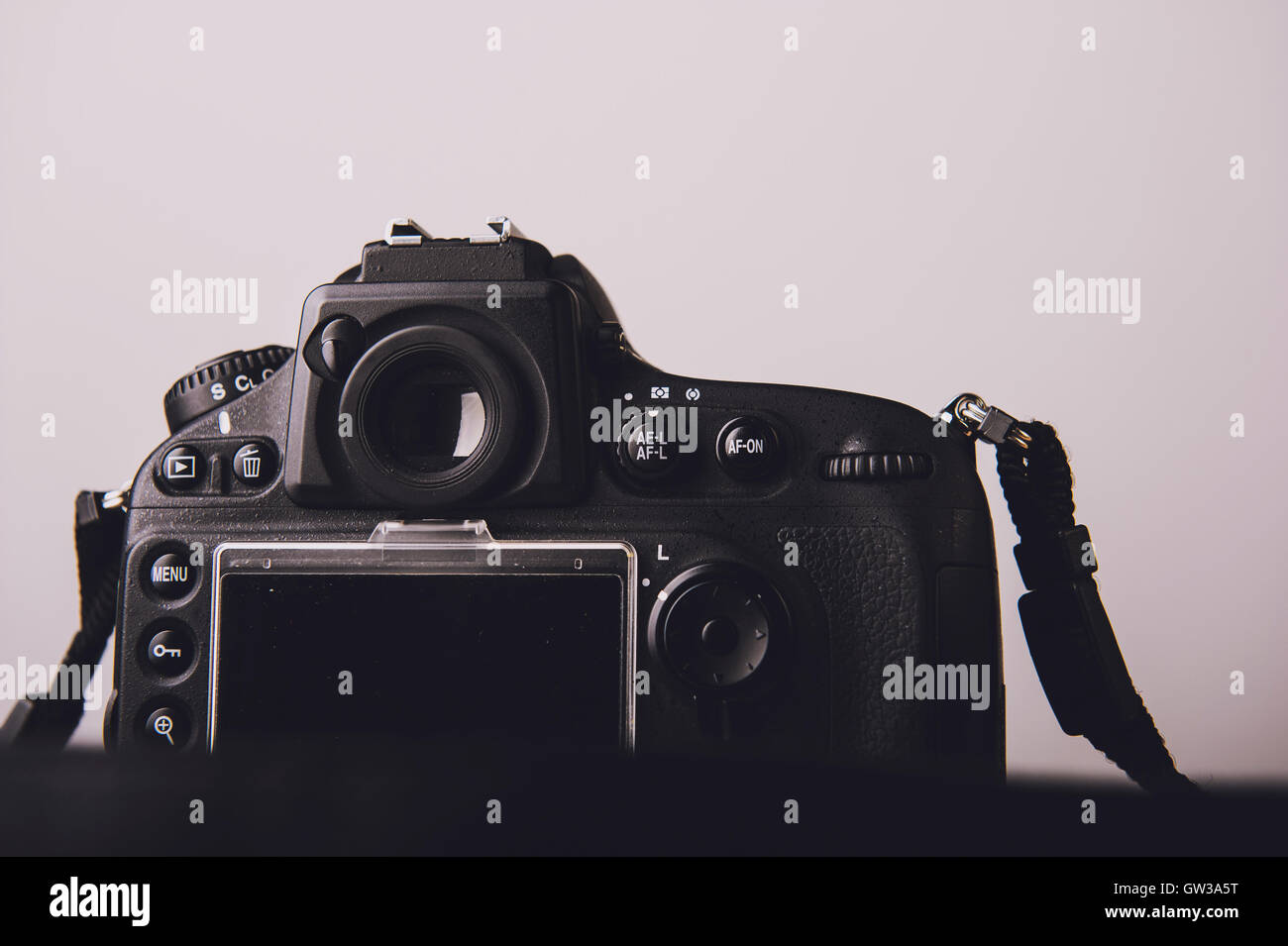 Wooden desk table photo camera hi-res stock photography and images - Alamy