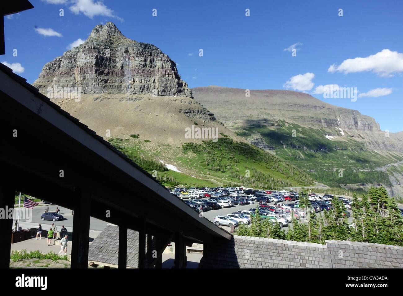 View from Logan Pass visitor center, Glacier National Park, Montana ...