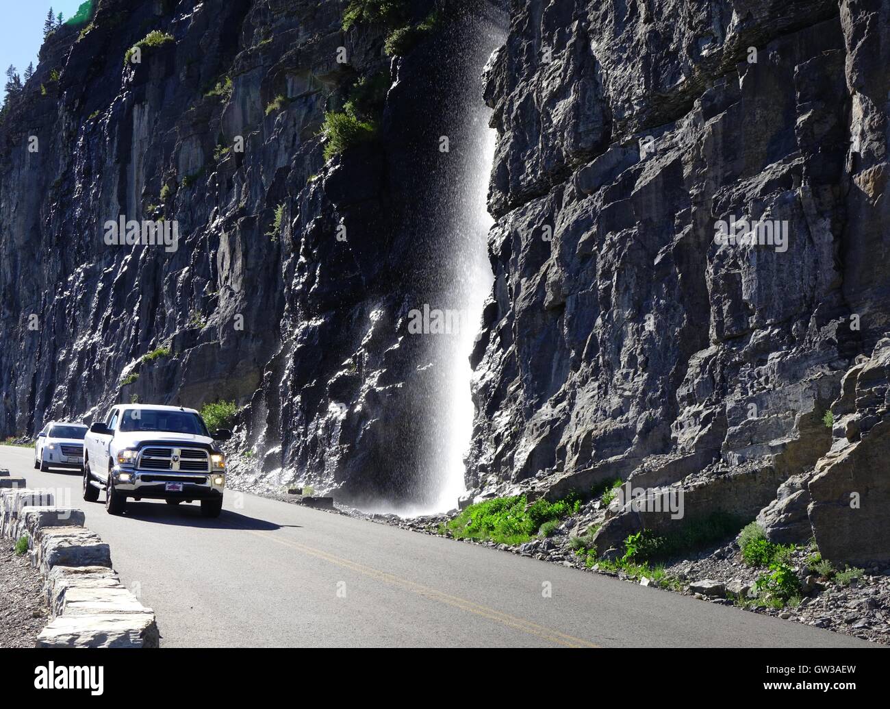 Weeping wall, on Going-to-the-Sun road, Glacier National Park, Montana ...