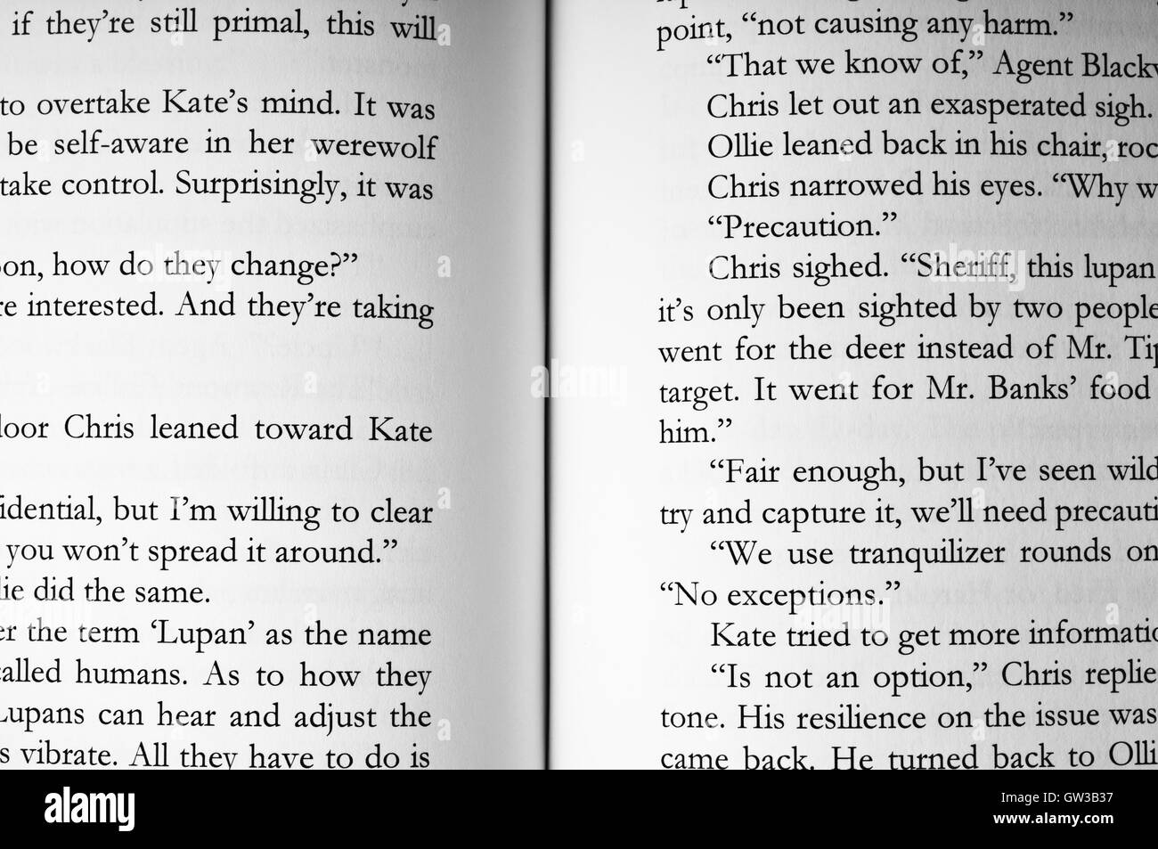 Book pages hi-res stock photography and images - Alamy