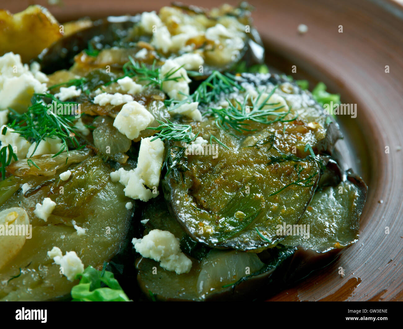 Beyaz Peynir Soslu Patlıcan.Steamed eggplant with white cheese.Turkish ...