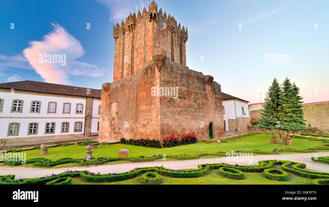 Medieval castle medieval building hi-res stock photography and images ...