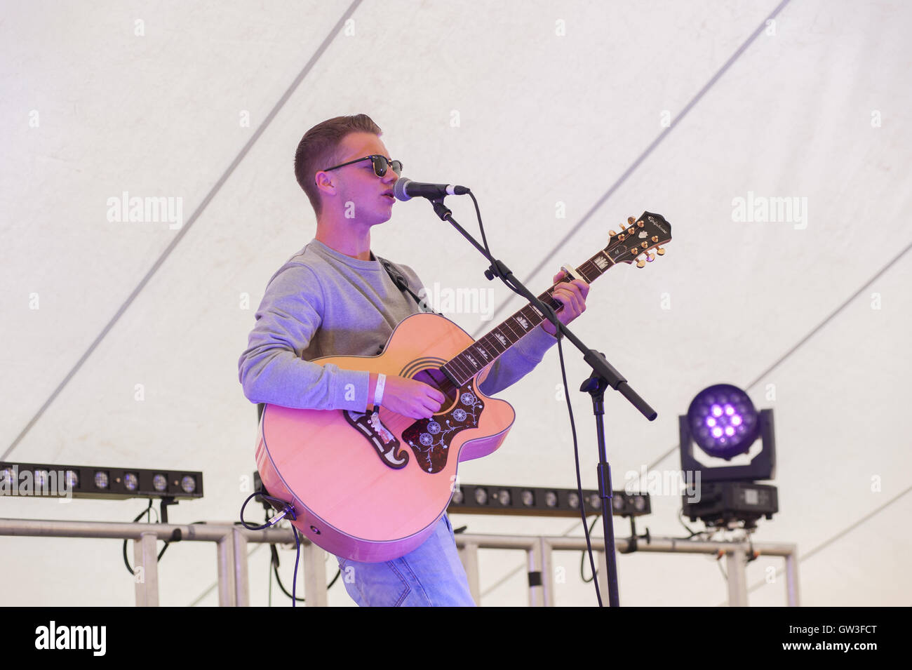 Joe Slater plays "The Freshly Squeezed Stage" Camper Calling, Ragley ...