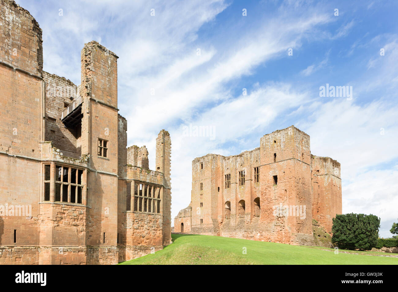Kenilworth castle keep hi-res stock photography and images - Alamy