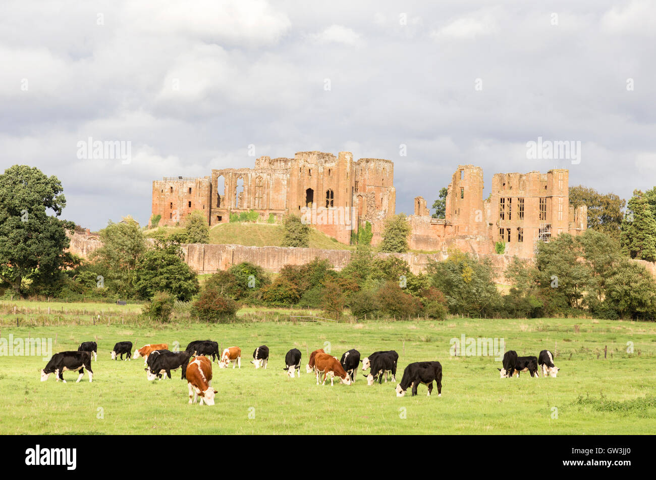 Kenilworth Castle, Kenilworth, Warwickshire, England, UK Stock Photo ...