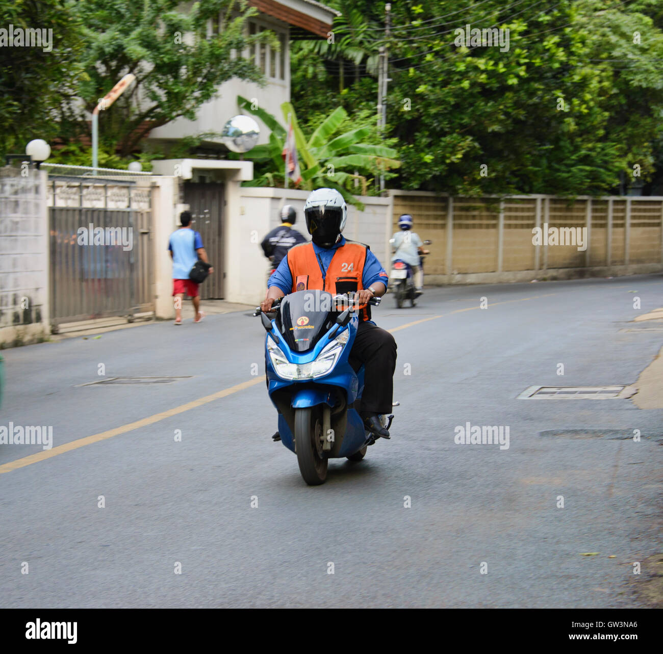 Motorcycle taxi bangkok hi-res stock photography and images - Alamy