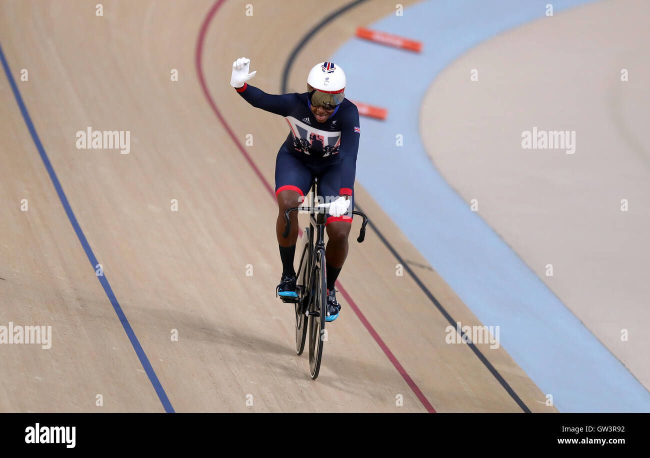 Great Britain's Kadeena Cox celebrates winning Gold in the Women's C4-5 ...