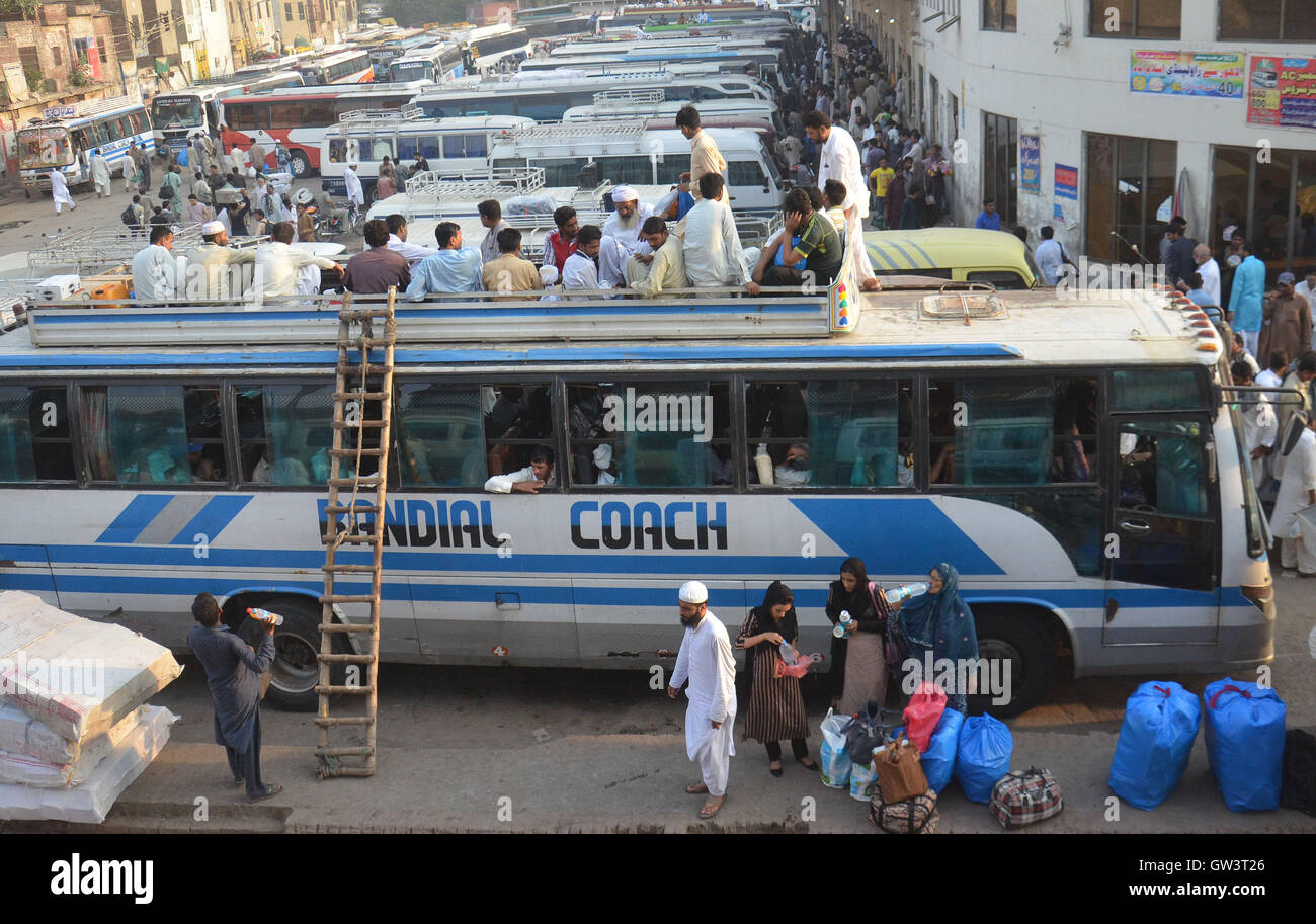 Pakistan pakistani bus, lahore, hi-res stock photography and images - Alamy