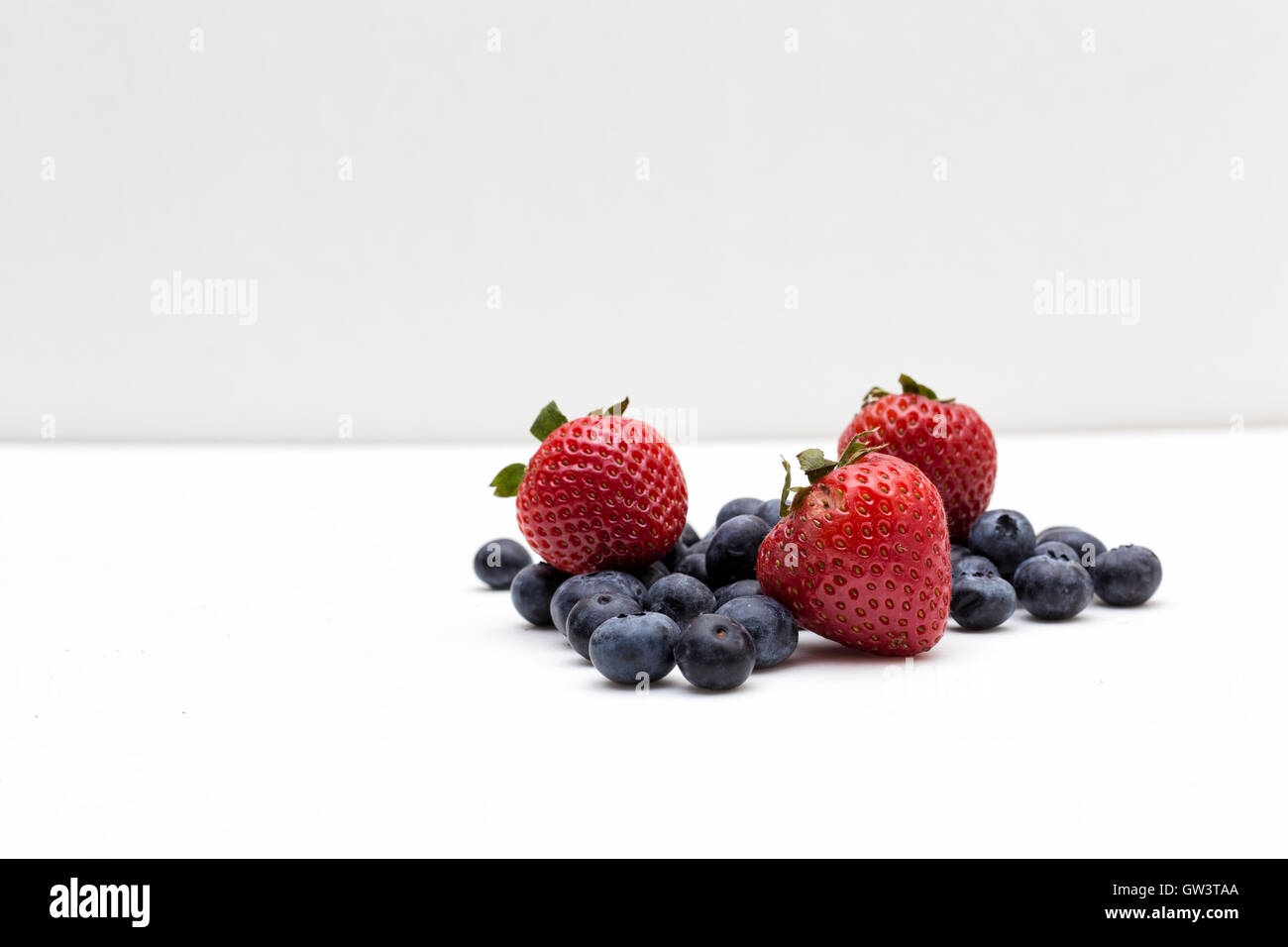 Strawberries and Blueberries Stock Photo - Alamy