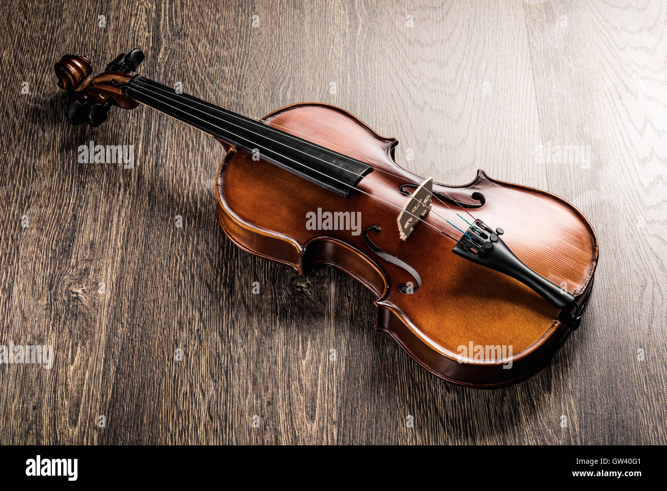 Fiddle instrument hi-res stock photography and images - Alamy