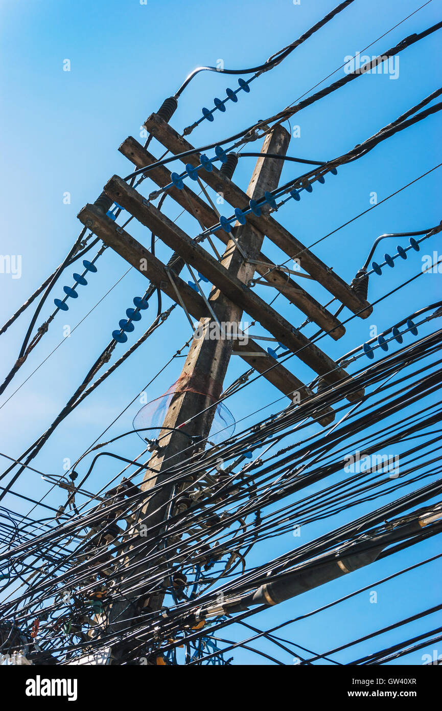 Intertwining of many electrical wires Stock Photo - Alamy