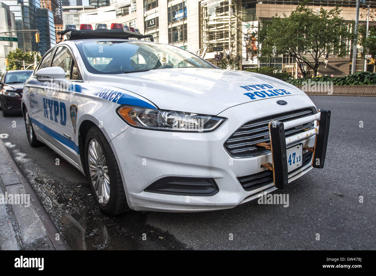 Nypd blue car hi-res stock photography and images - Alamy