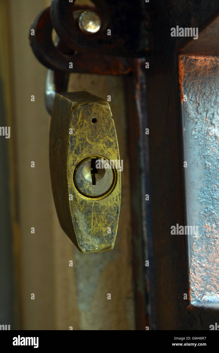 Lock gate open hi-res stock photography and images - Alamy