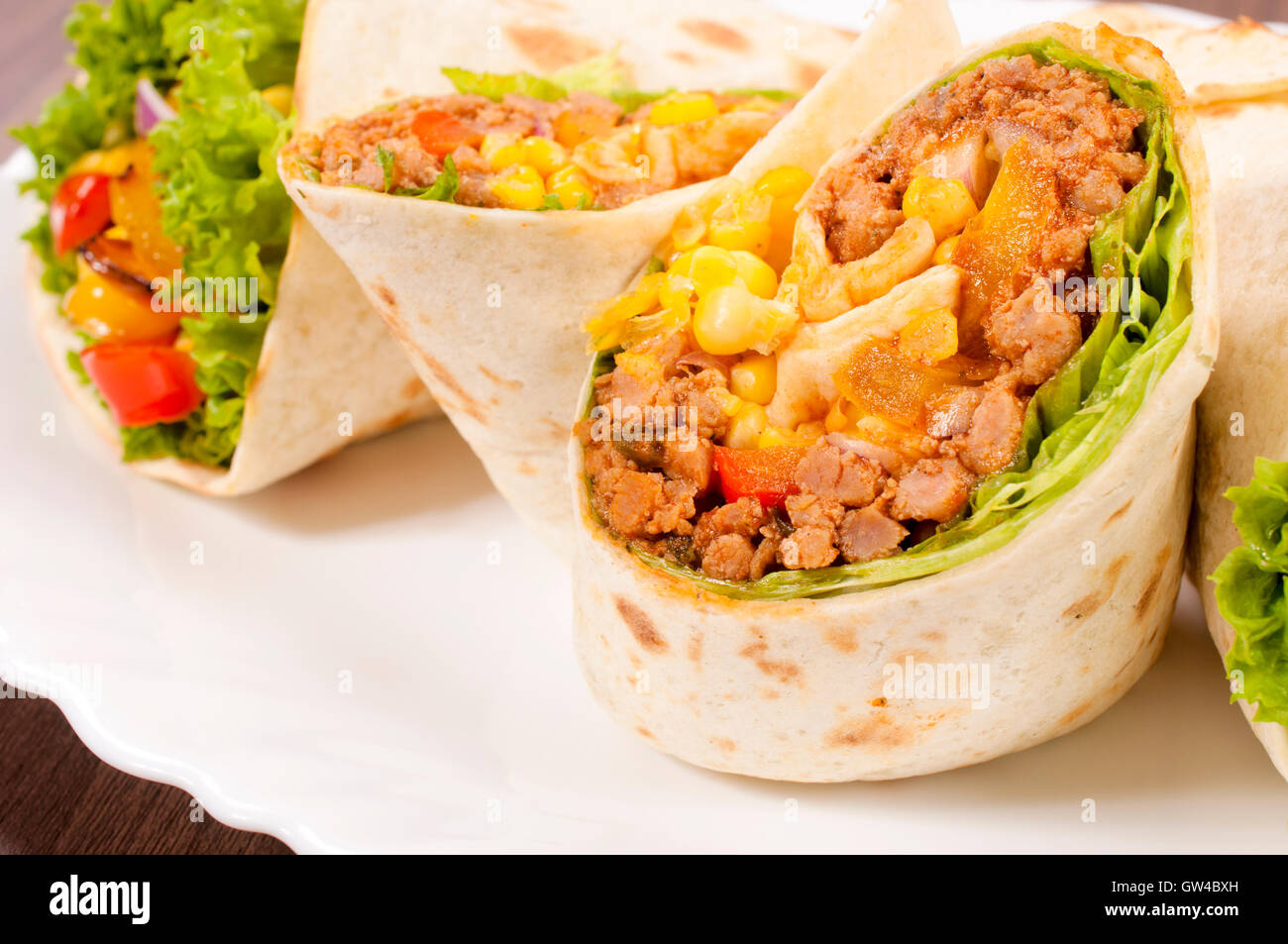 Papper wrap hi-res stock photography and images - Alamy