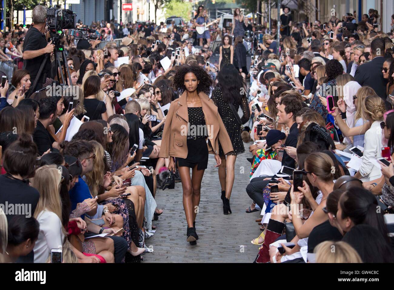 Rebecca models hi-res stock photography and images - Alamy