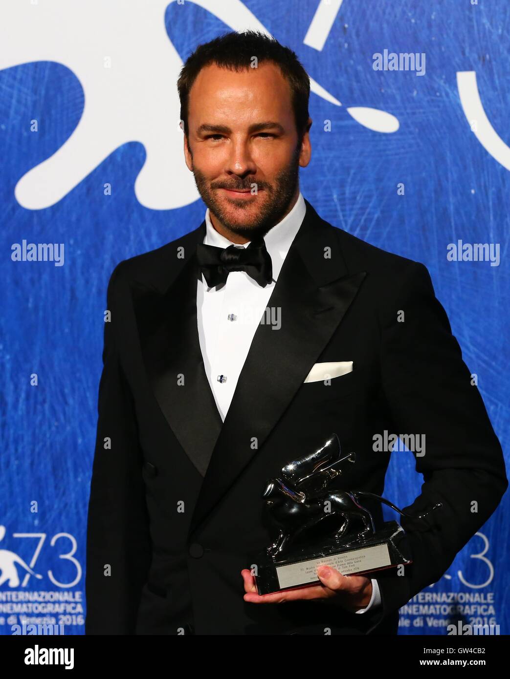 Tom ford poses hi-res stock photography and images - Alamy