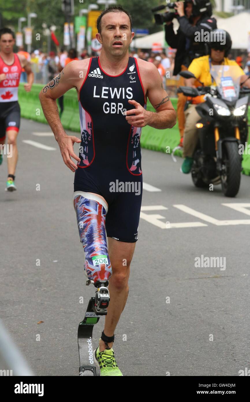 Paratriathlon at british triathlon hi-res stock photography and images ...