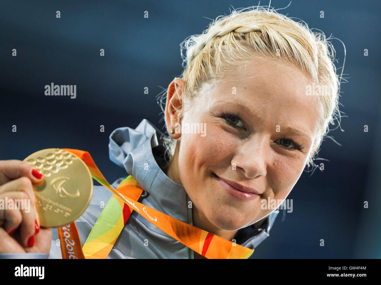 Vanessa Low of Germany celebrates the gold medal in the Women`s Long ...