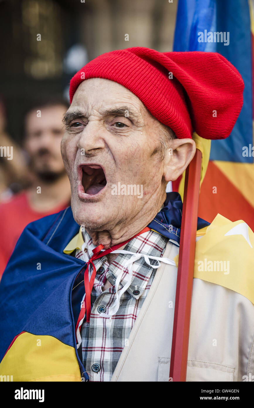 Barcelona, Catalonia, Spain. 11th September, 2016. A pro-independence ...
