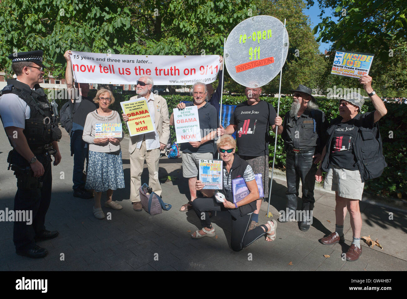 Truth and justice campaign hi-res stock photography and images - Alamy