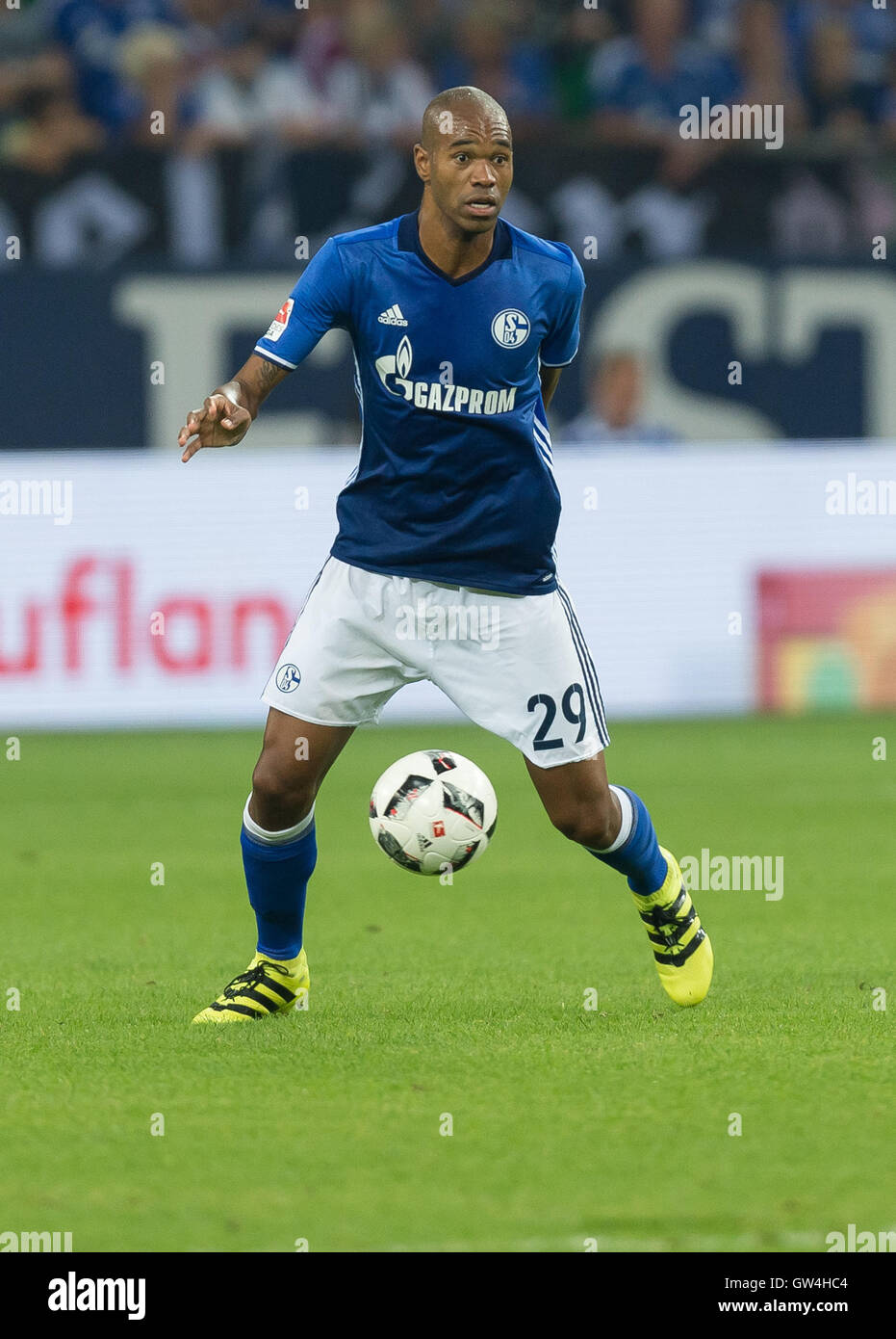 Bayern's Naldo in action during the Bundesliga soccer match between FC ...