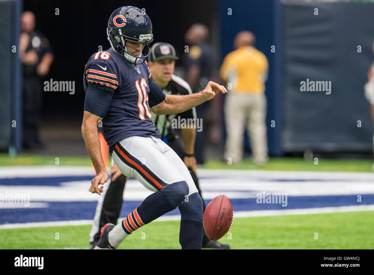 Houston, Texas, USA. 11th Sep, 2016. Chicago Bears punter Pat O'Donnell ...
