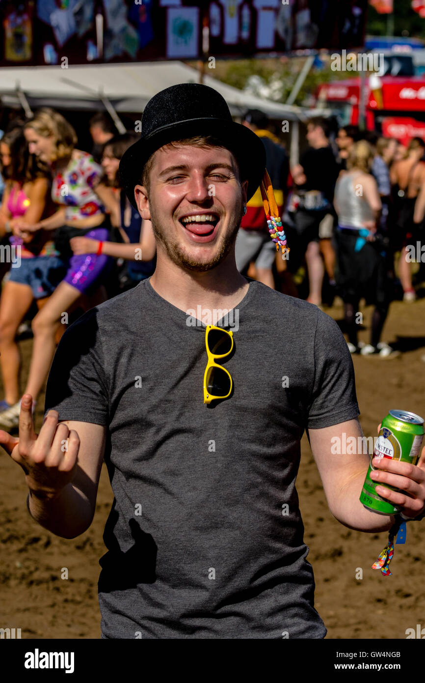 Robin Hill Park, Isle of Wight, UK. 11th Sep, 2016. Crowd Shots at ...