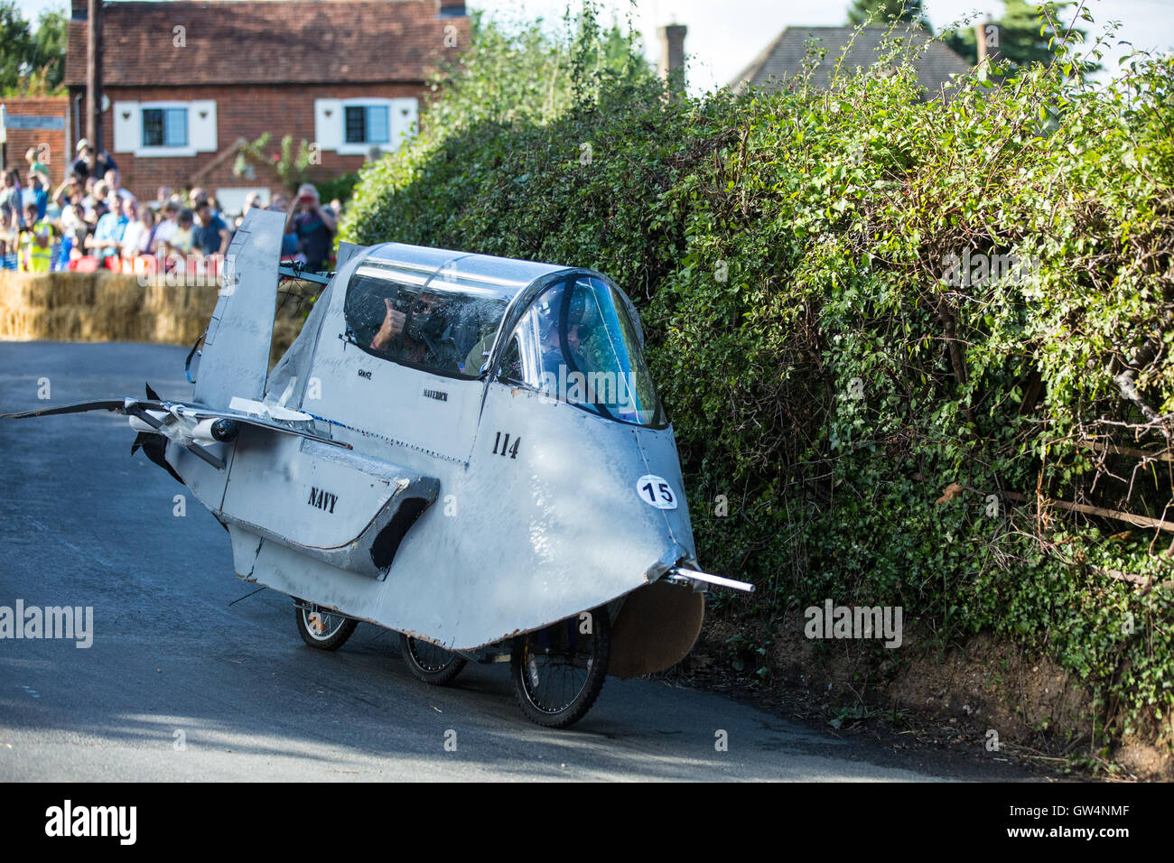 Cookham Dean, UK. 11th Sep, 2016. A custom-built go-kart competes in ...