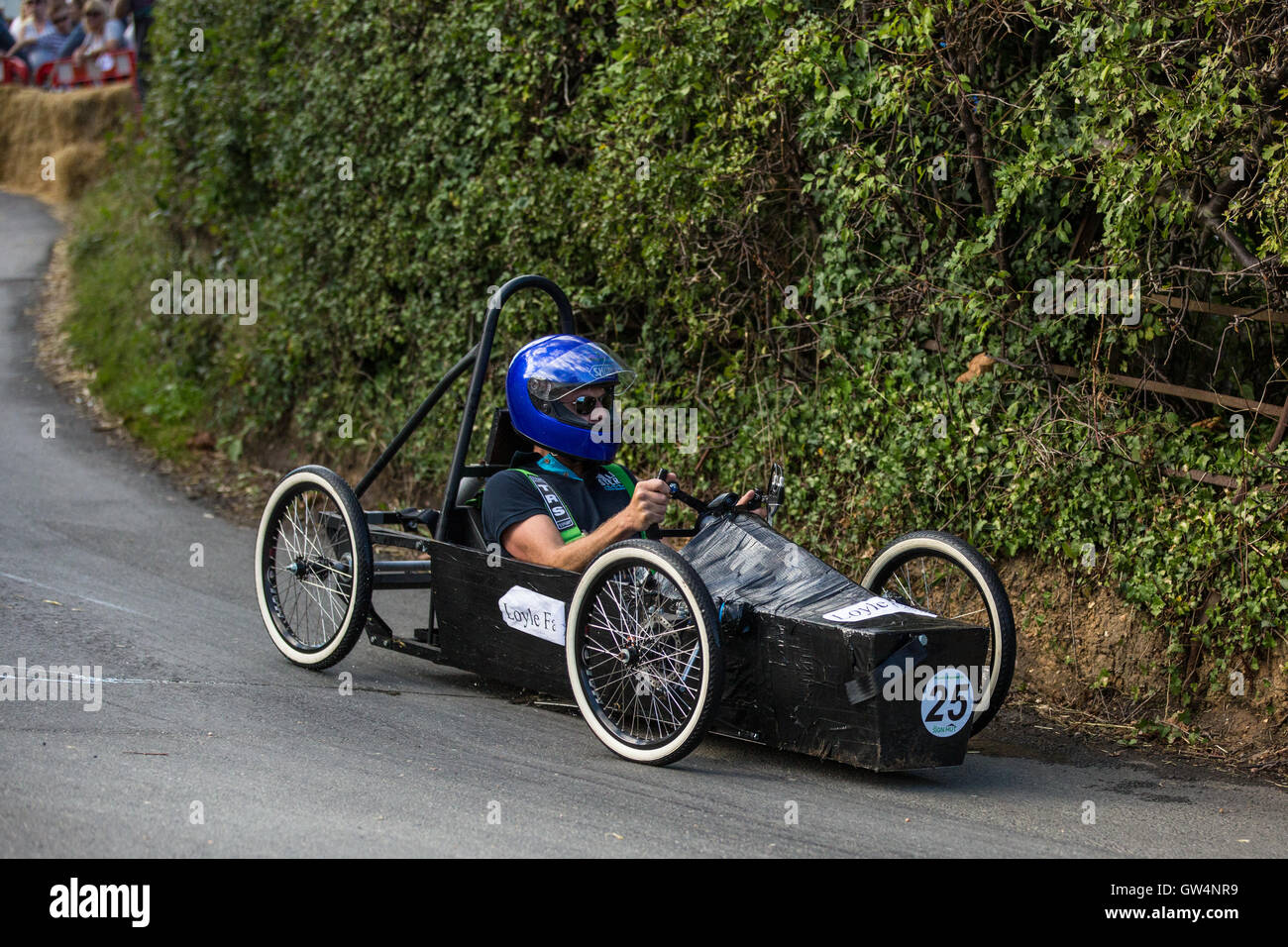 Cookham Dean, UK. 11th Sep, 2016. A custom-built go-kart competes in ...