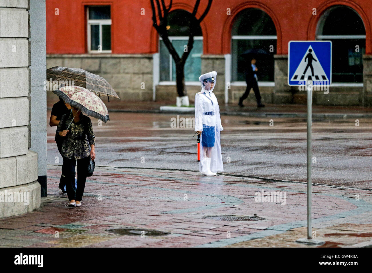 Traffic policewoman pyongyang north korea hi-res stock photography and ...