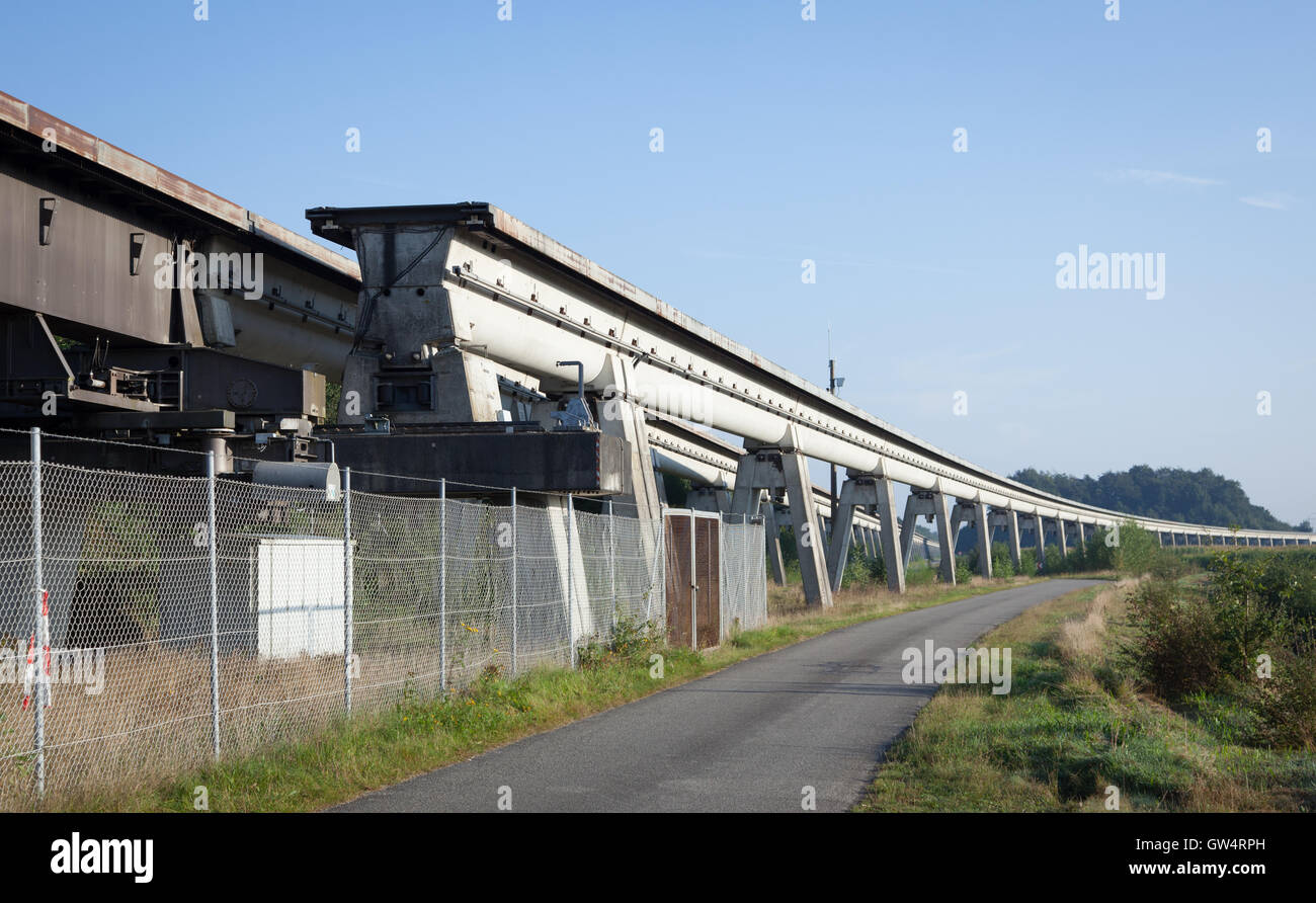 Lahten, Germany. 06th Sep, 2016. The Transrapid railyway line in Lahten ...