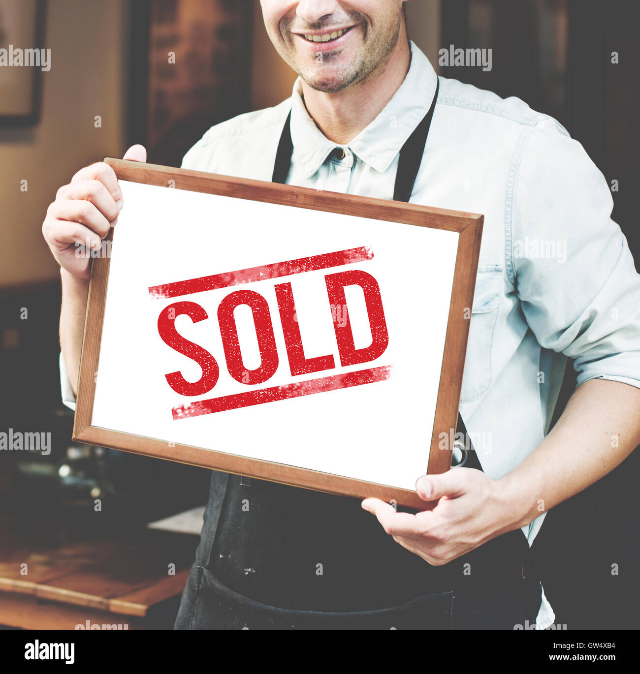 Sold Notice Stamp Concept Stock Photo - Alamy
