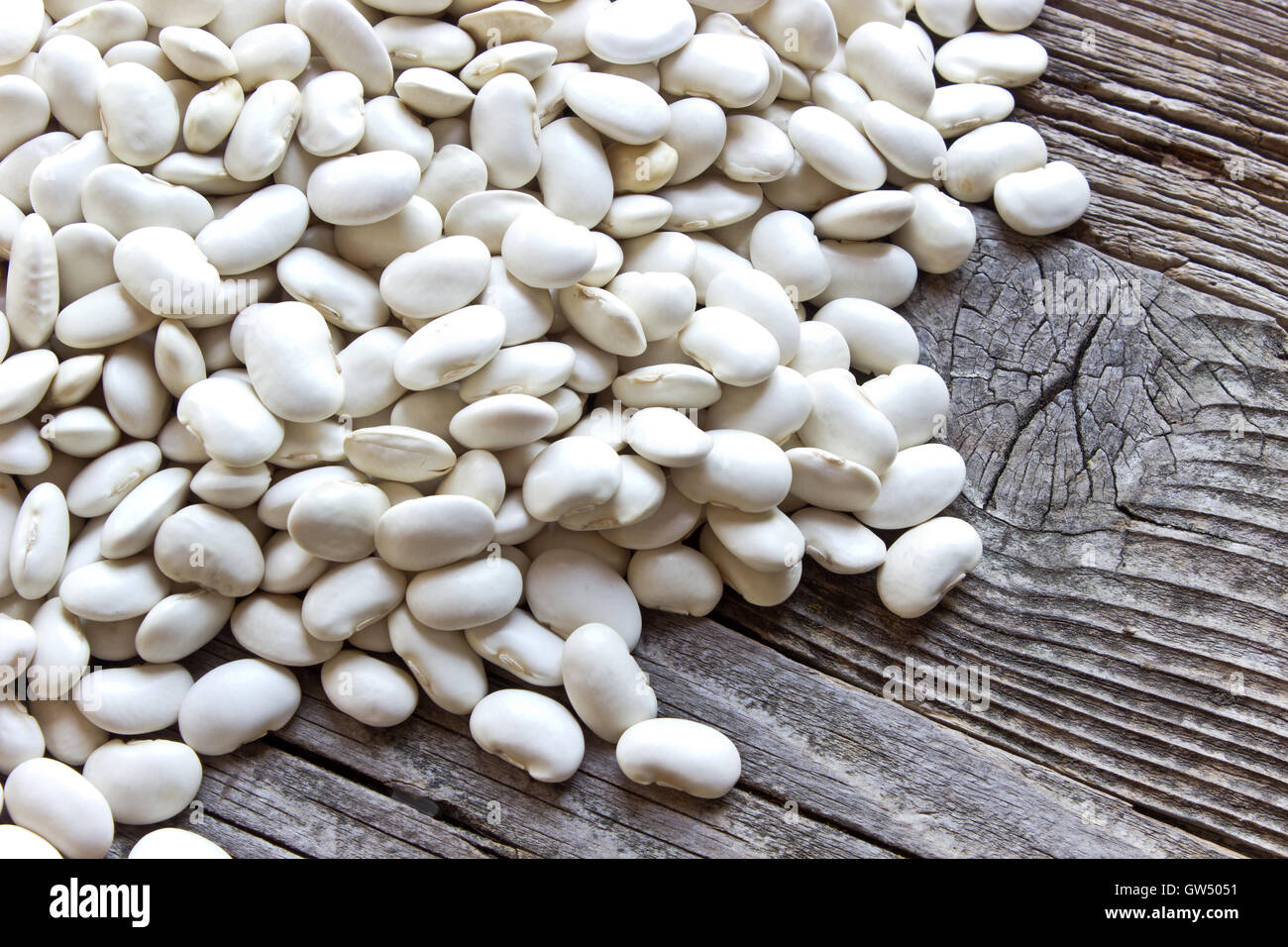Dry white bean hi-res stock photography and images - Alamy